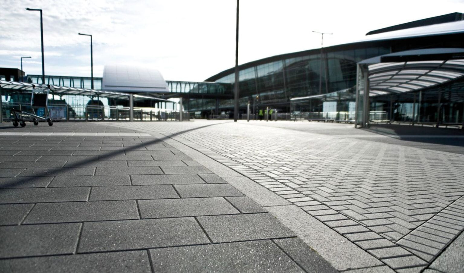 Kilsaran Newgrange Flags Black Granite-600x400x40mm - Noblewood Garden ...